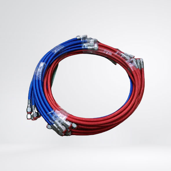 Liquid cooling coupler