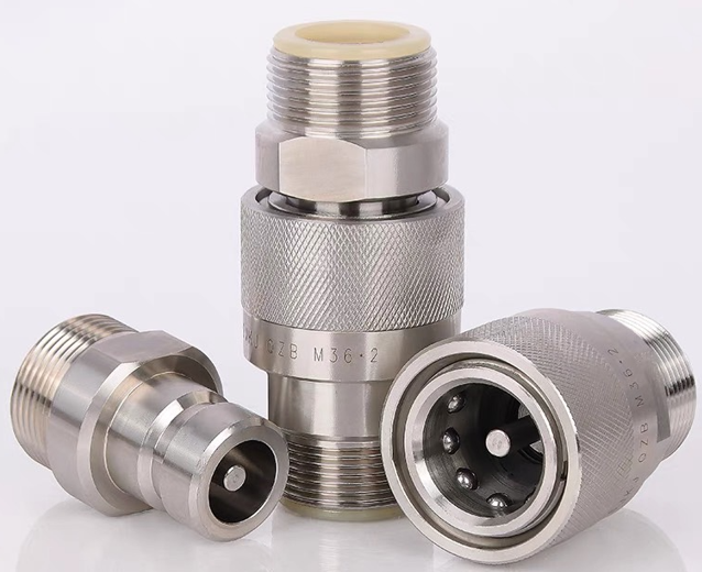 Liquid cooling coupler